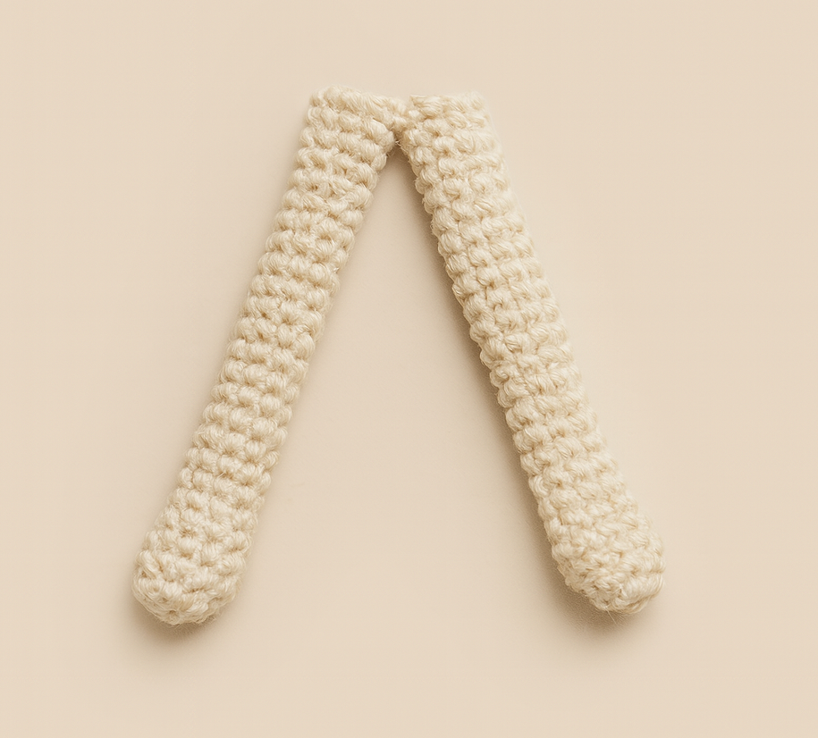 Patrón amigurumi de muñeca con vestido y tiara